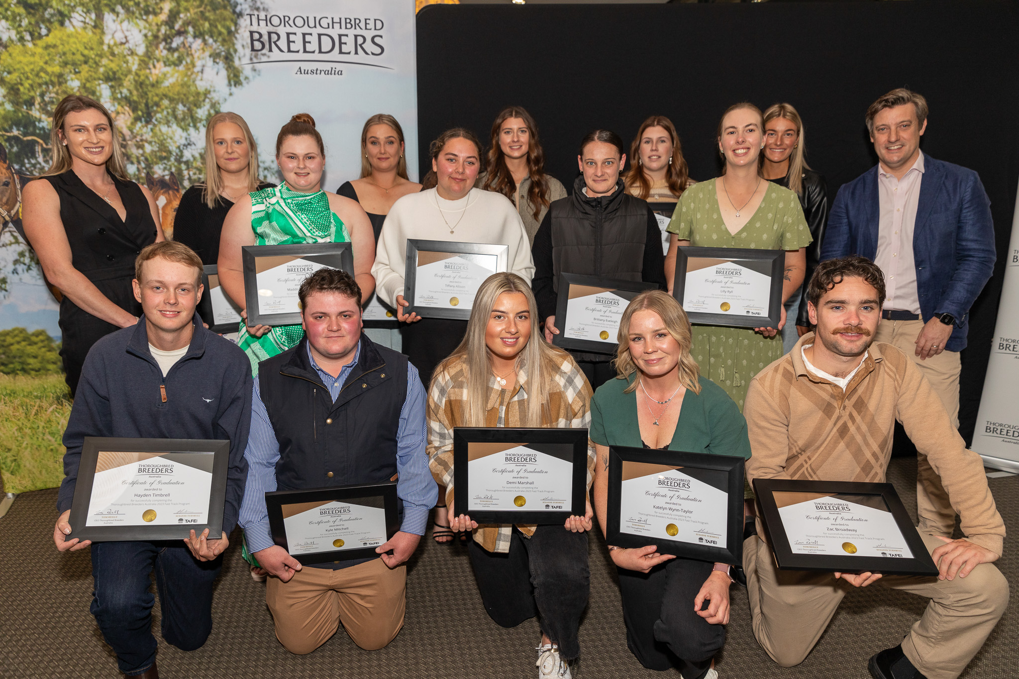 GRADUATES ON THE FAST TRACK TO SUCCESS - Horse Jobs Aus